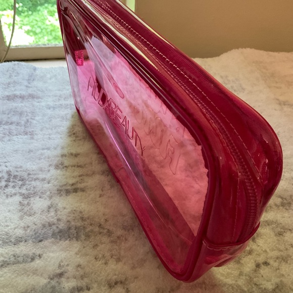 HUDA BEAUTY | Makeup | New Huda Beauty Blush Filter Pink Cosmetic Bag ...